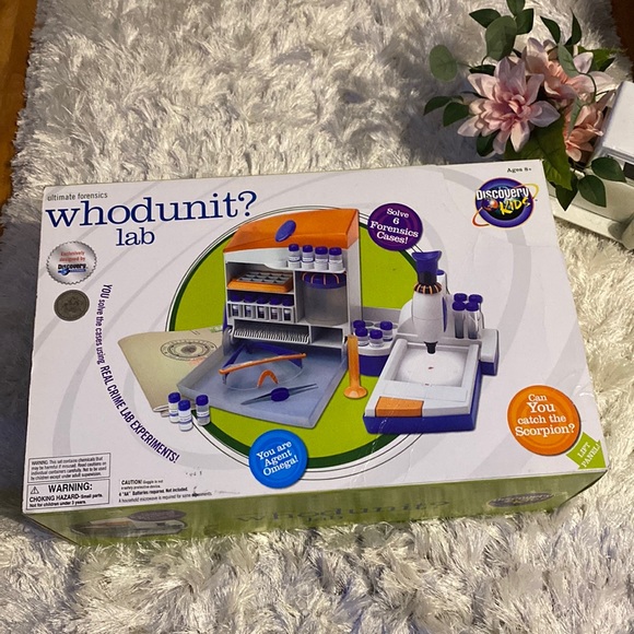 whodunnit | Toys | Discovery Exclusive Whodunit Kids Forensics Lab Shelf New | Poshmark